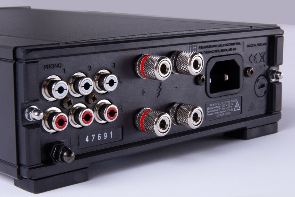 Rega Io Amplifier Rega Io Amplifier